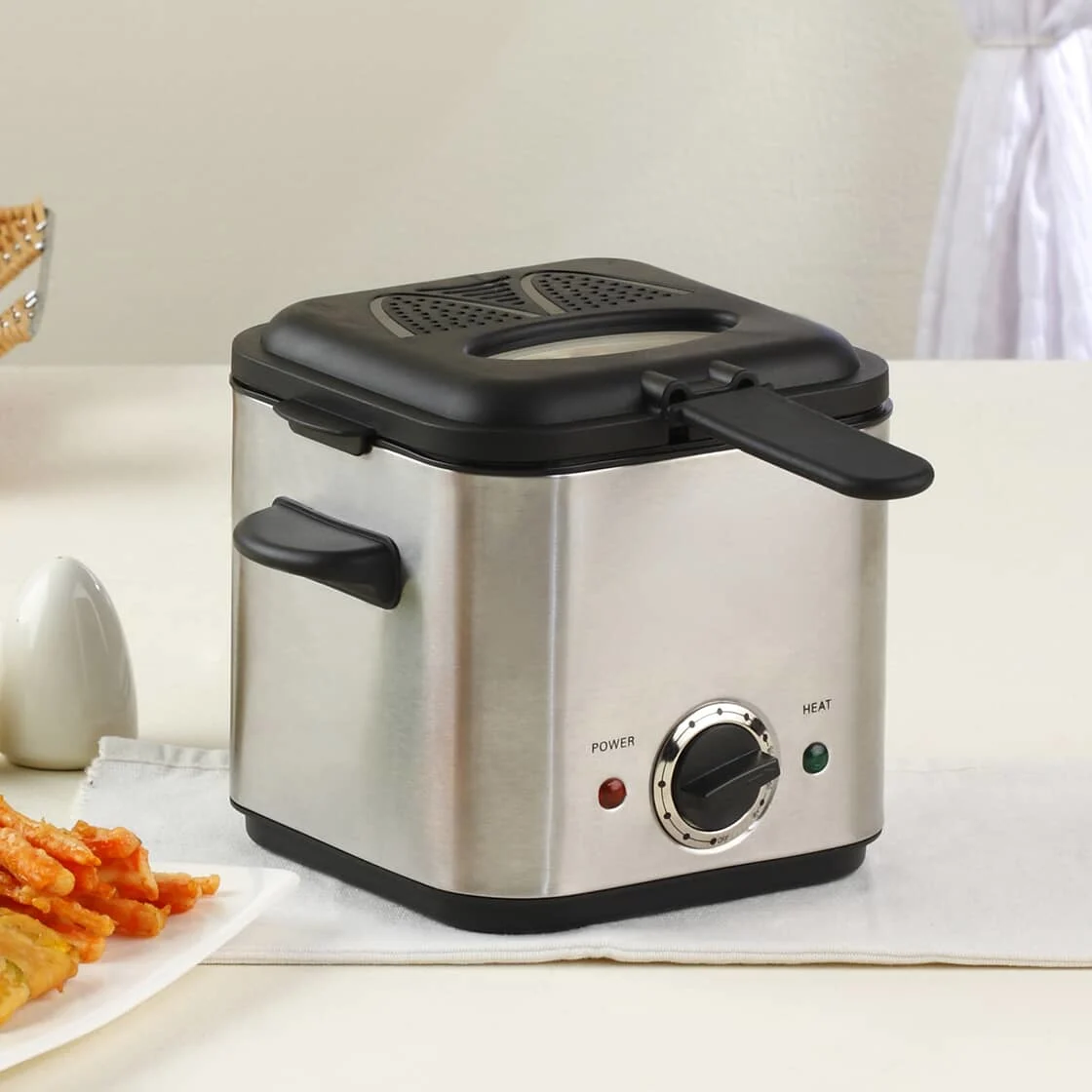 Here’s How to Clean Your Appliances Inside & Out