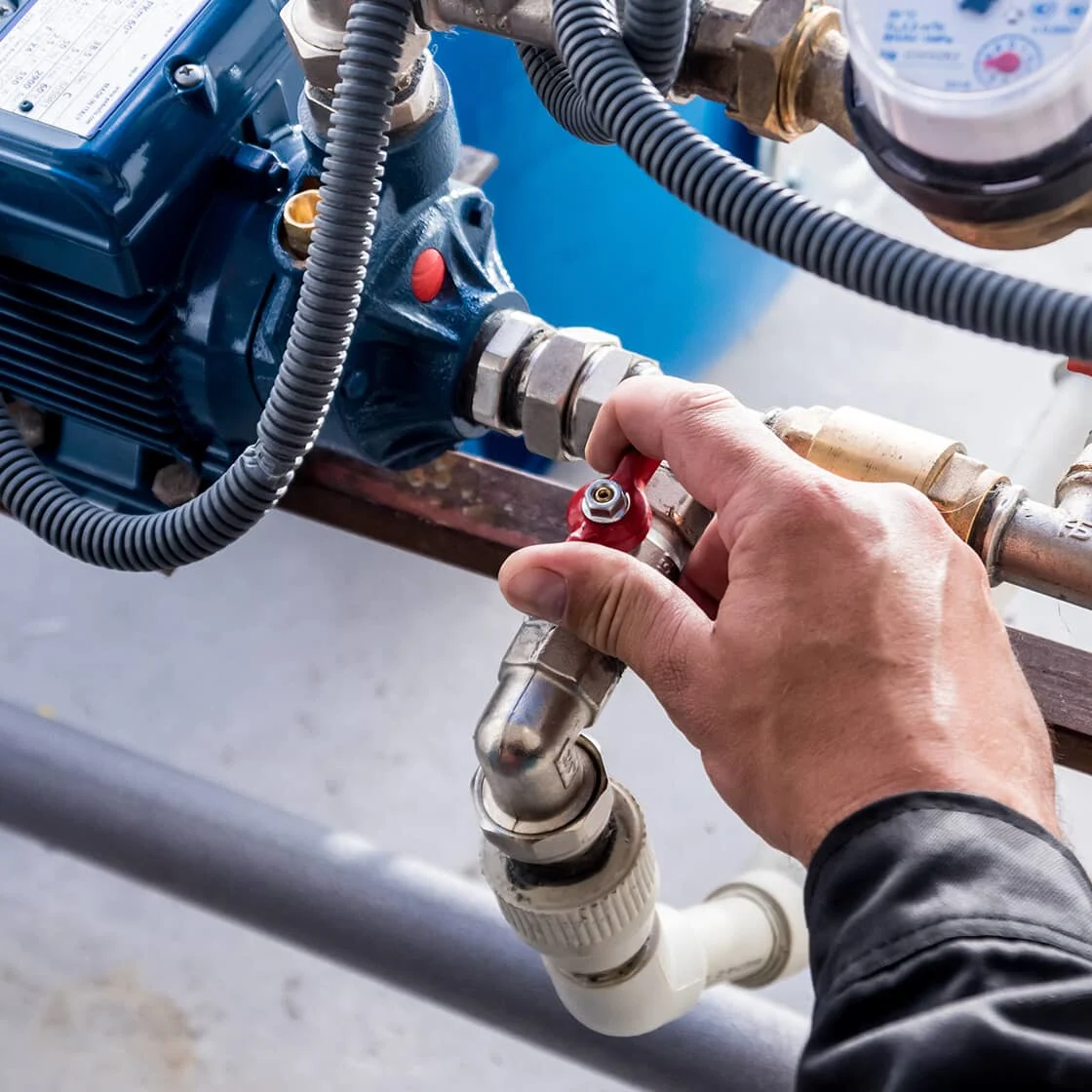 Here’s How to Open Your Cottage for the Season | Home Hardware