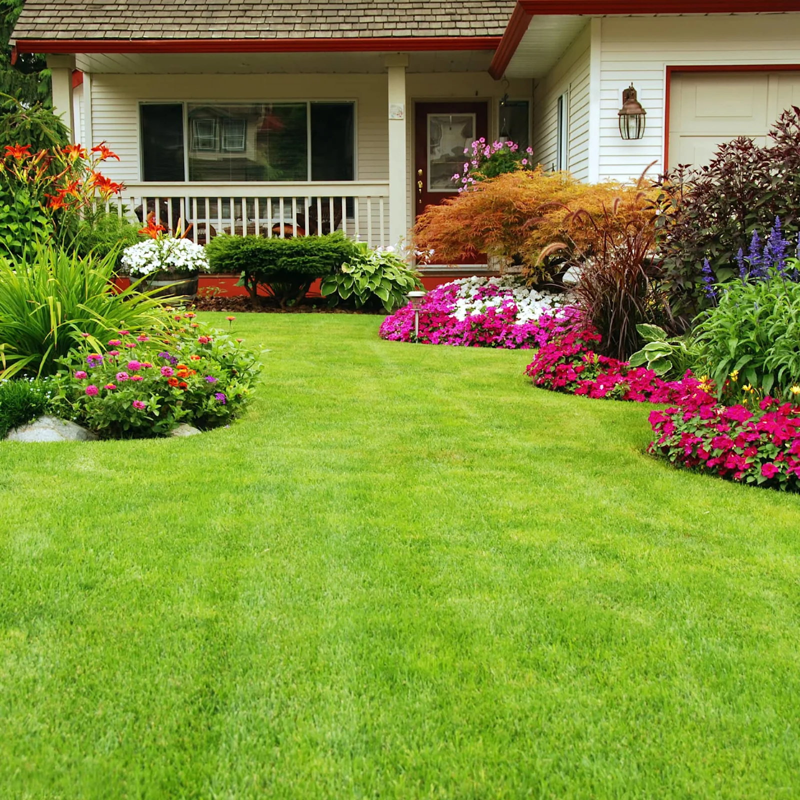 Here's How to Mow Your Lawn Like a Pro | Home Hardware