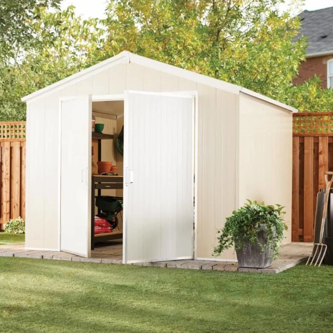 How to Choose the Right Outdoor Storage | Home Hardware