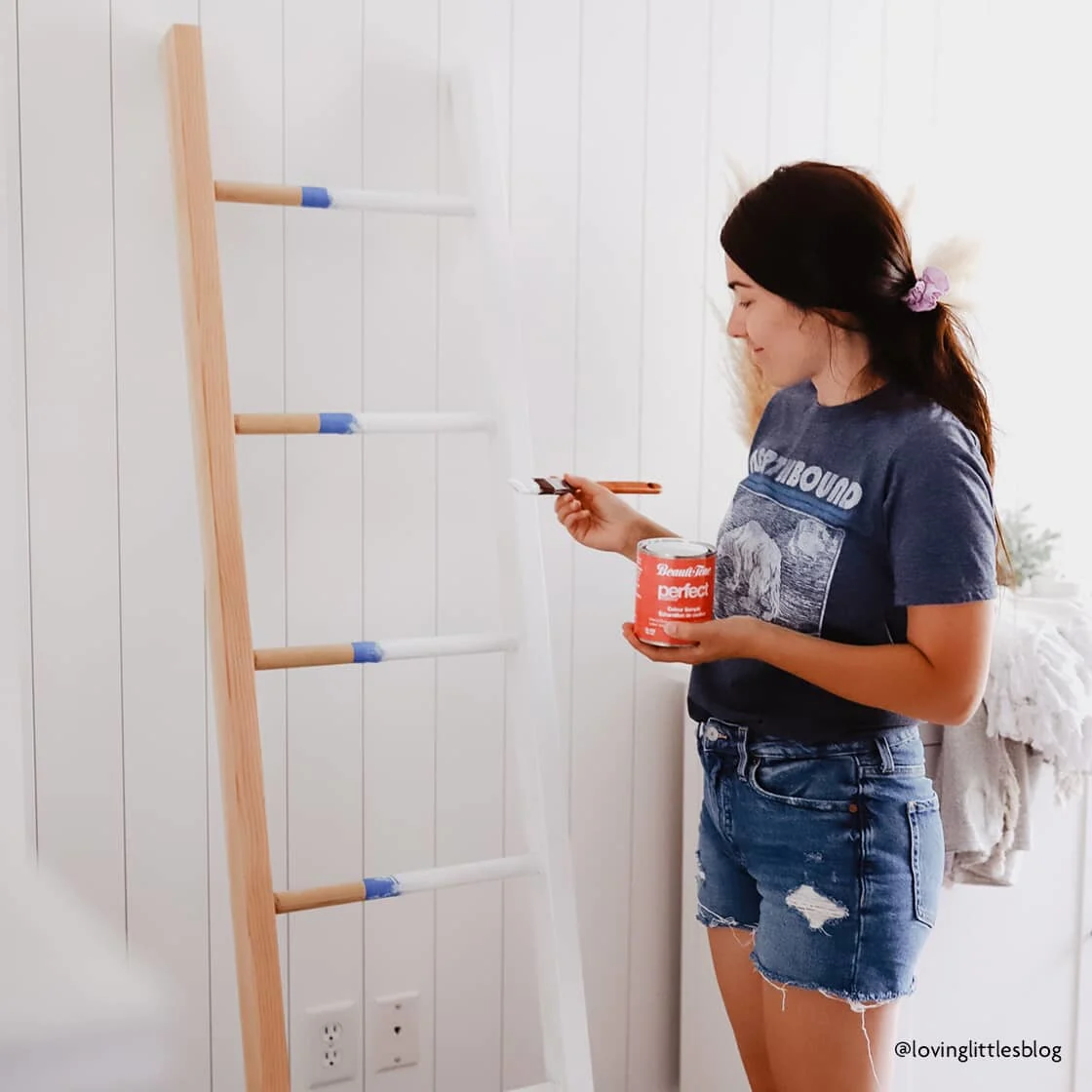 Here’s How to Build an Easy DIY Blanket Ladder | Home Hardware