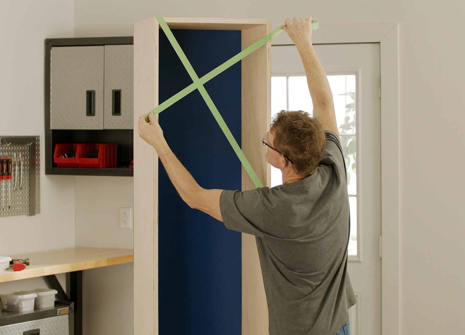 Here’s How to Make a Beverage Rack | Home Hardware