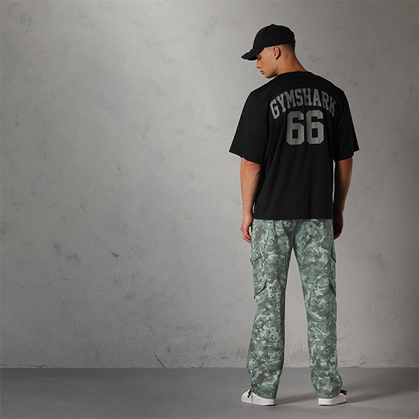 How Guys Are Styling Oversized T-Shirts This Season | Gymshark Central