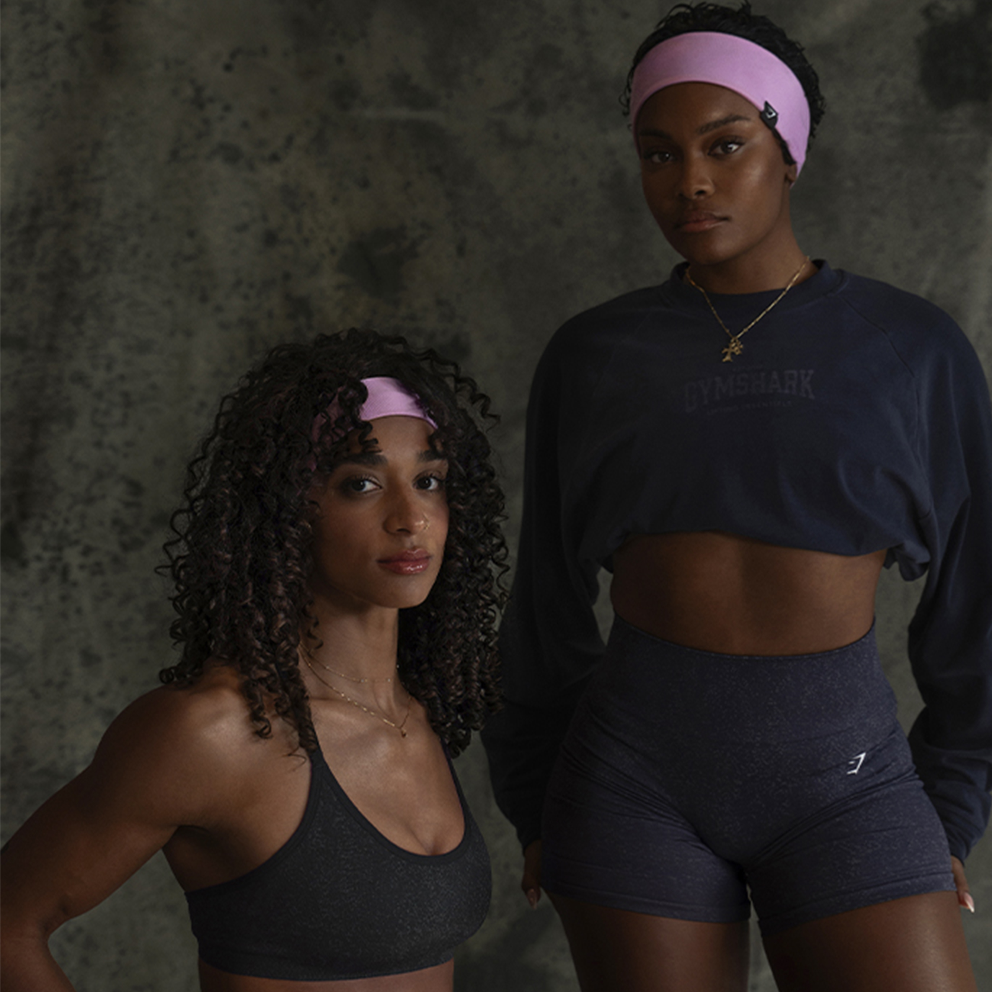 6 Protective Workout Hairstyles For Curly Hair & Care Tips | Gymshark ...