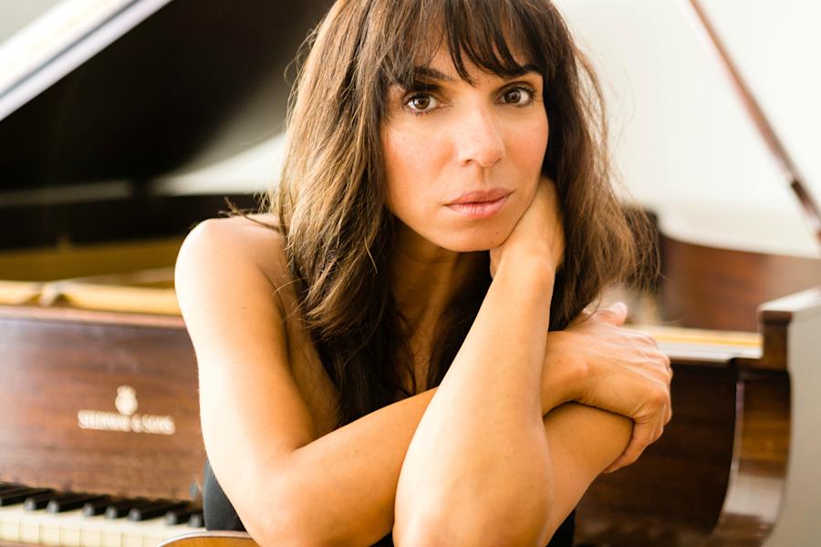 Lara Downes Takes a Broad Look at the American Dream - Classical KDFC