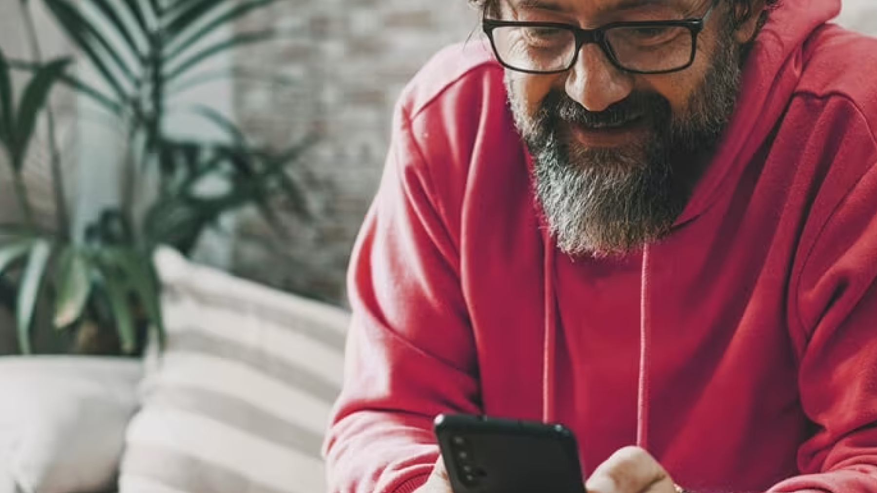 Rogers Xfinity Stream App: Watch Live TV On The Go - Rogers