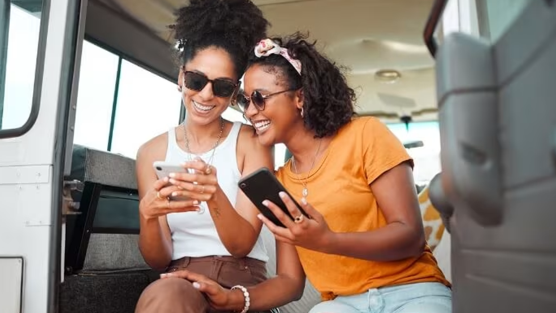 Rogers Xfinity Stream App: Watch Live TV On The Go - Rogers