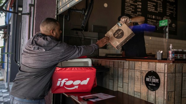 iFood Scales a Cloud-Based Data Flow Architecture with Confluent