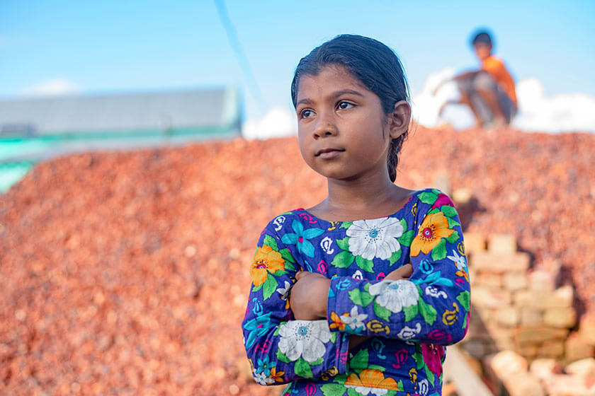 Bangladesh: Shahina ha perso il papà, ma non la speranza | Compassion ...