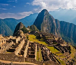 Machu Picchu Train Routes: Cusco vs Ollantaytambo