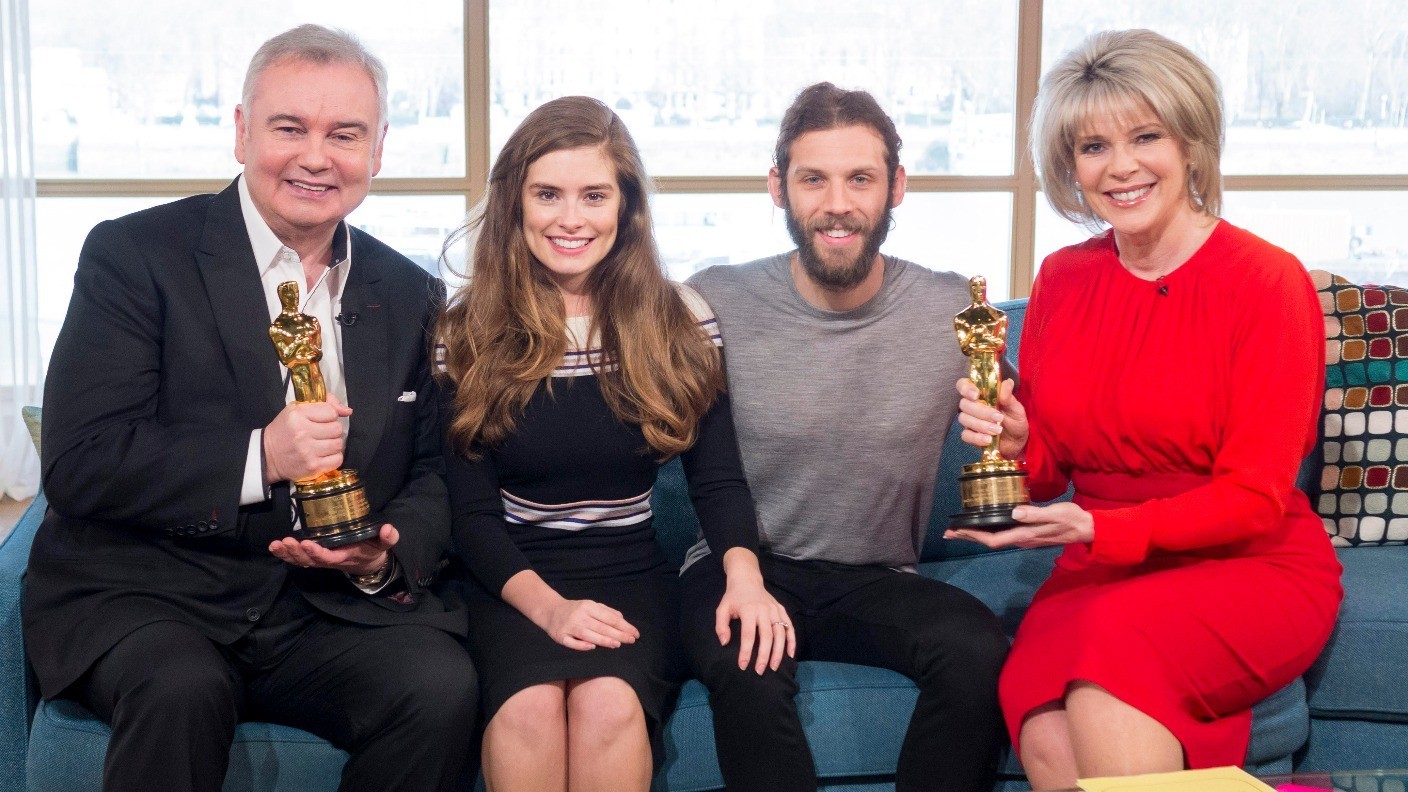 Oscar winner speaks about using sign language for acceptance speech ...