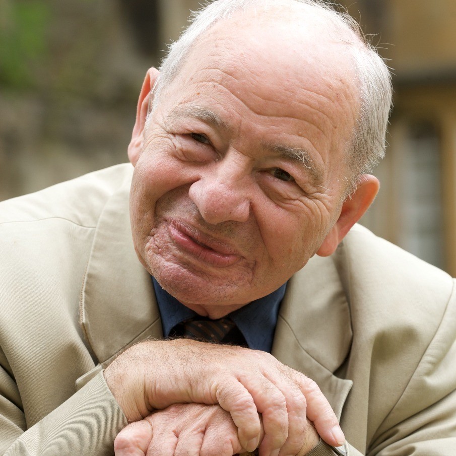 Inspector Morse creator Colin Dexter dies, aged 86 | Good Morning Britain
