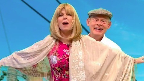 Kate Garraway and Martin Clunes reenact Titanic! | Good Morning Britain