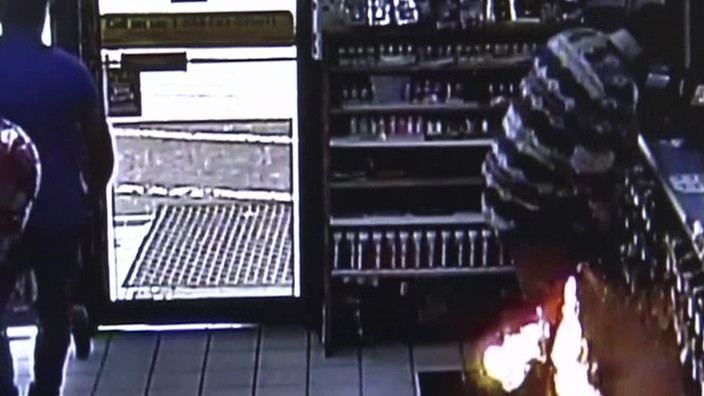 E-cigarette battery explodes inside man's trouser pocket | Good Morning ...