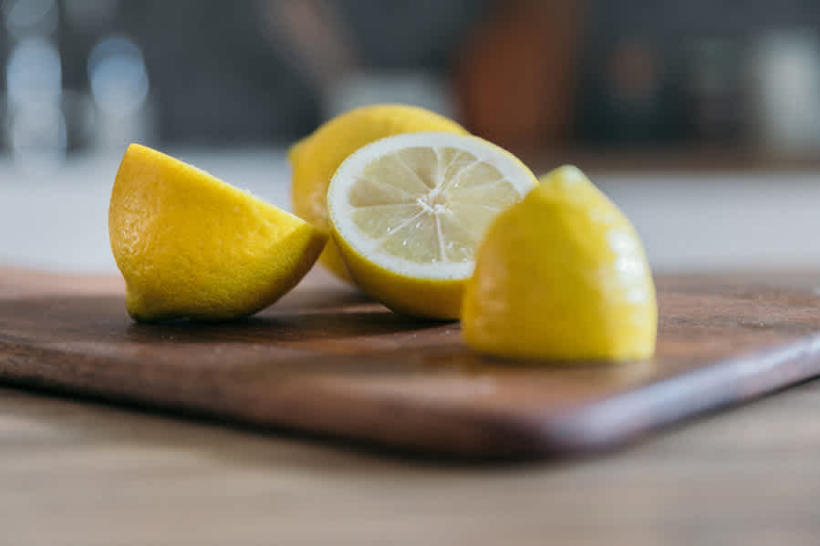 Rise and Shine: Benefits of Drinking Lemon Water in the Morning | 8fit