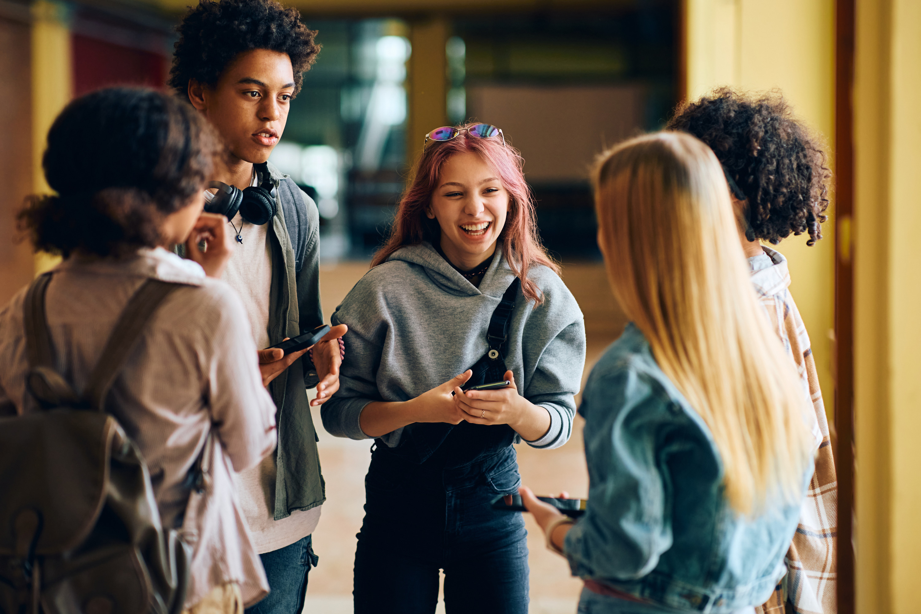 Ease Teen Social Anxiety: 8 Simple & Practical Ways