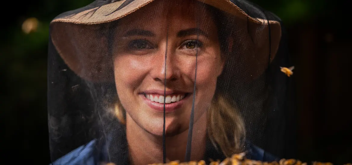 Urban Beekeeper Leigh-Kathryn Bonner | Burt's Bees