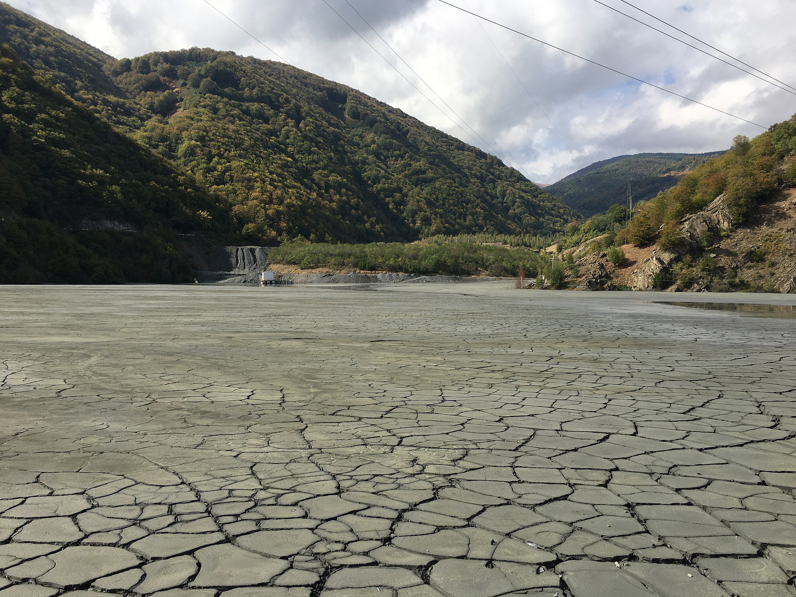 View map showing global water shortages