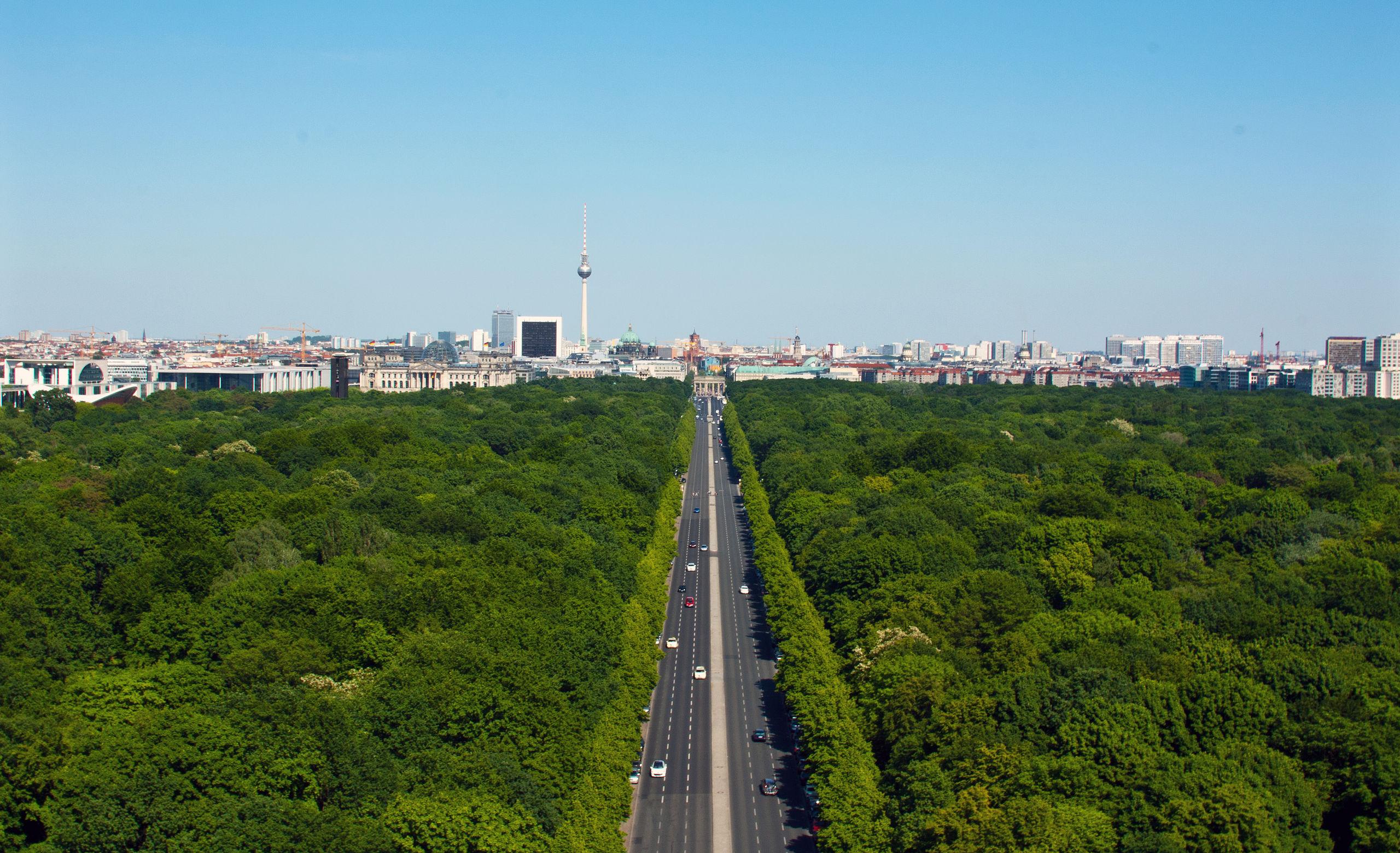 What is missing? | Berlin, 37% forest, parks, and water