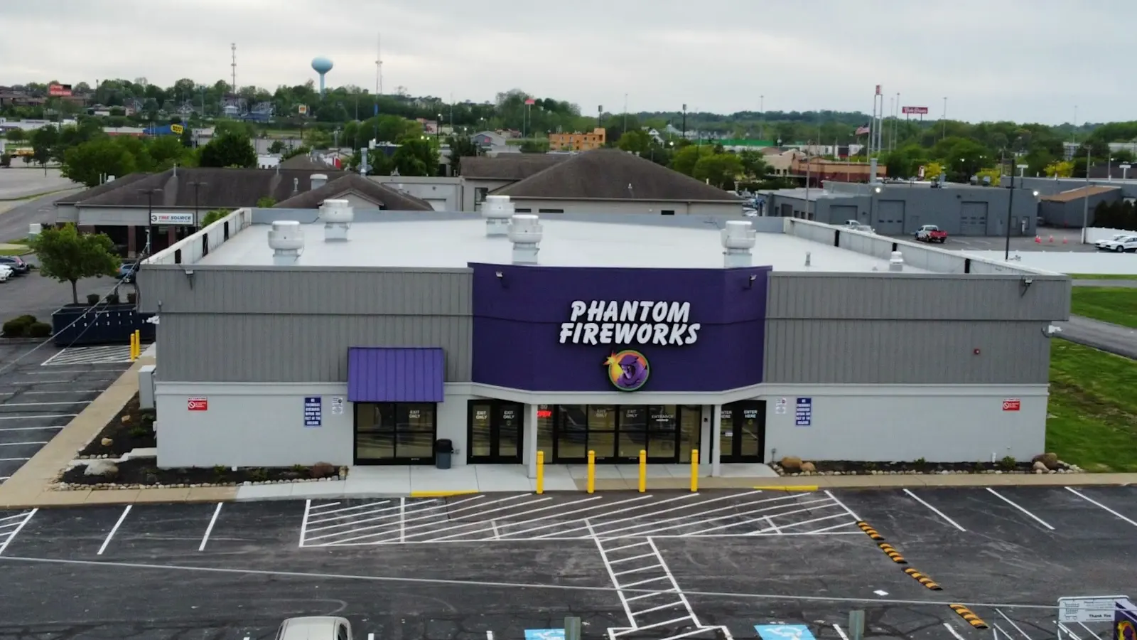 Phantom of Youngstown Showroom | Phantom Fireworks