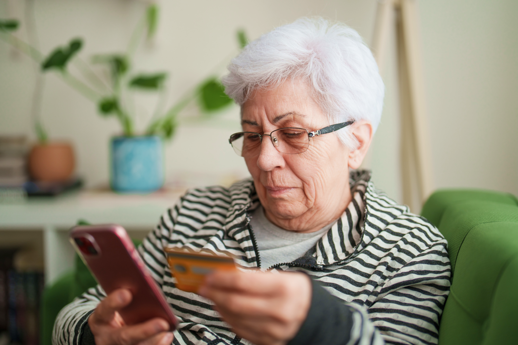 How to Send Money With a Credit Card | EarnIn