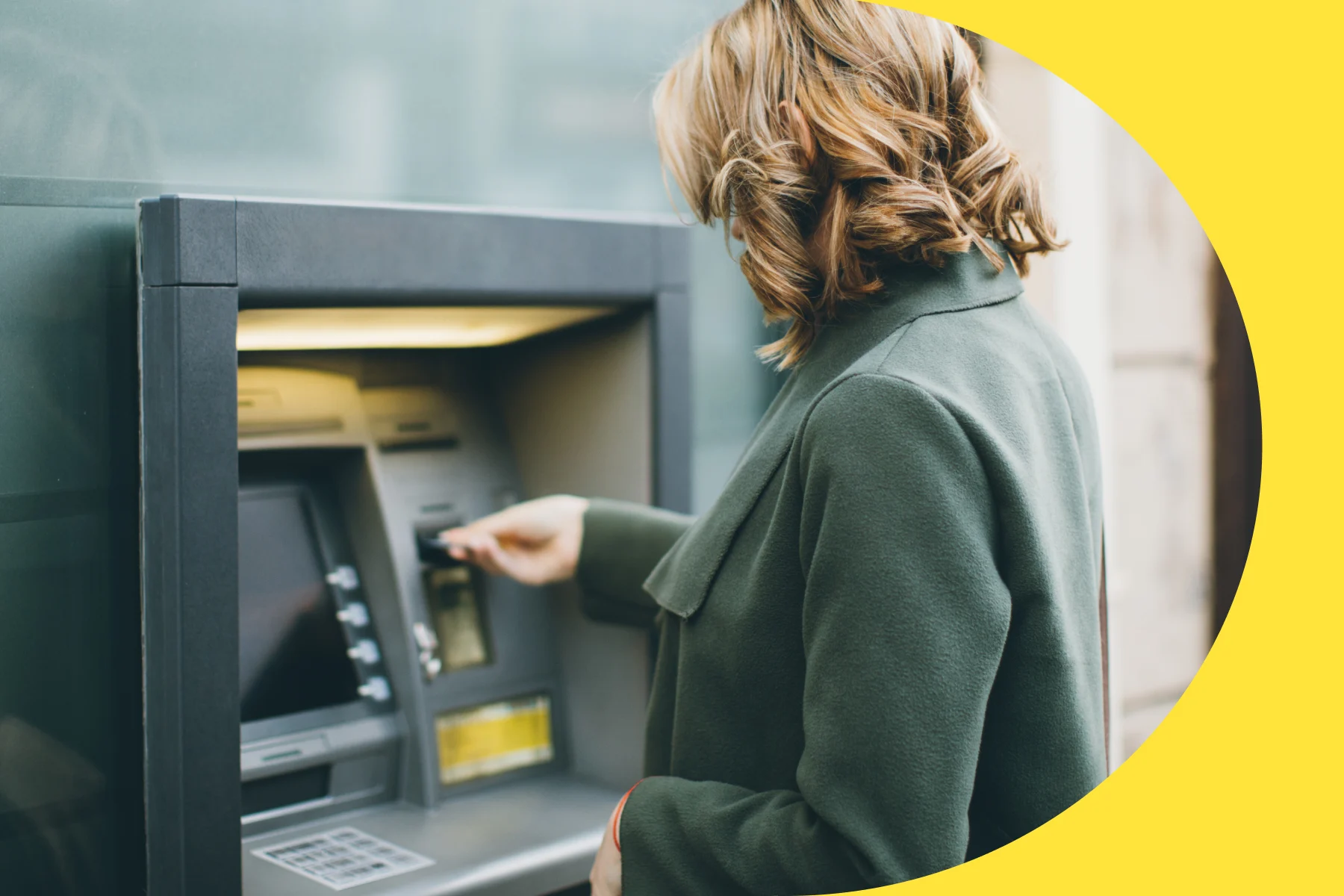 How to Choose a Bank: 8 Tips to Consider | EarnIn