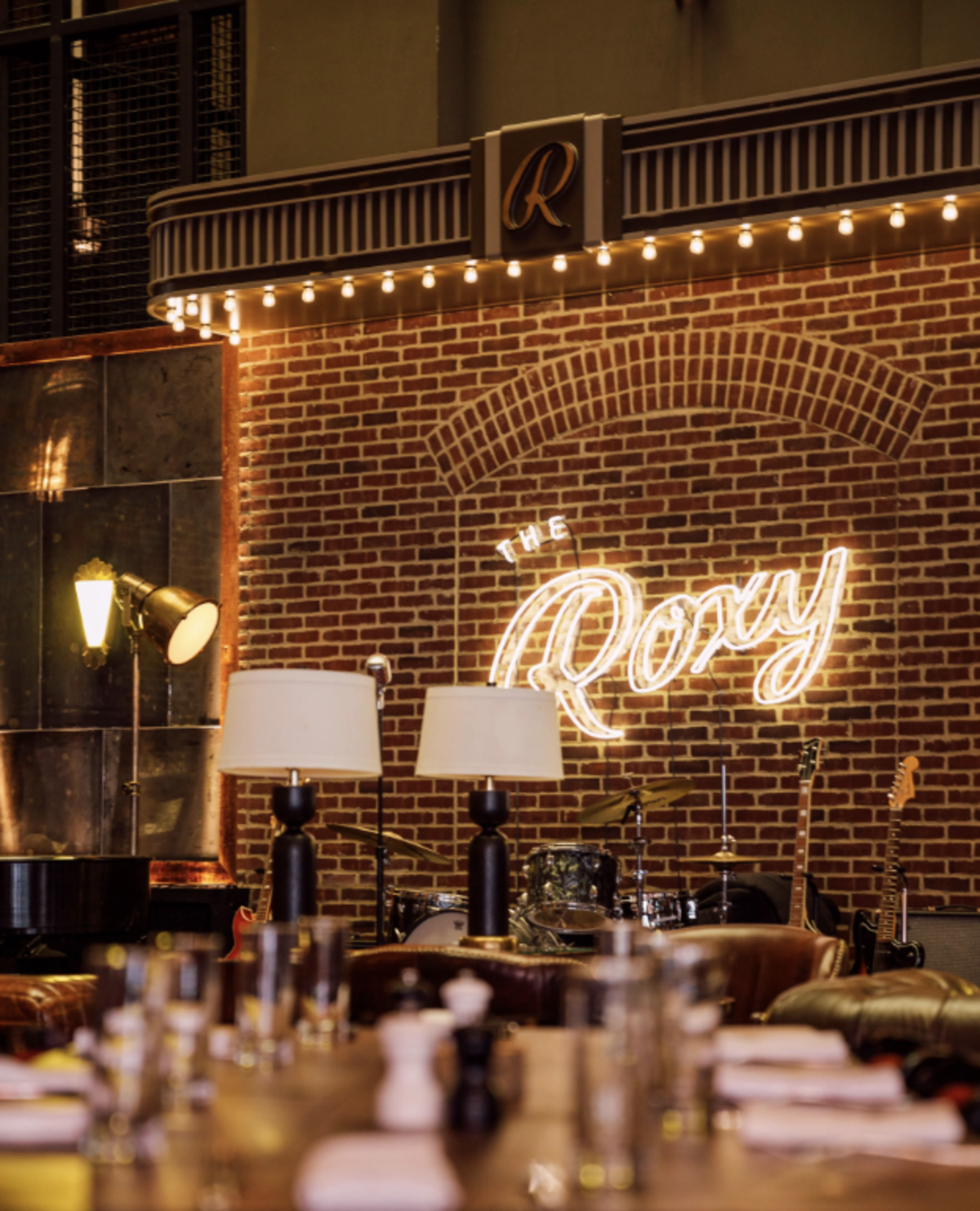 The Roxy Hotel New York: Benefits, FAQs & More