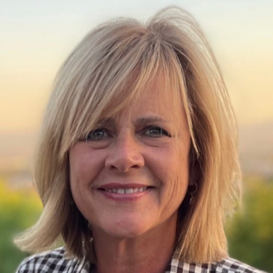 Dana Dyrek | Fora Travel