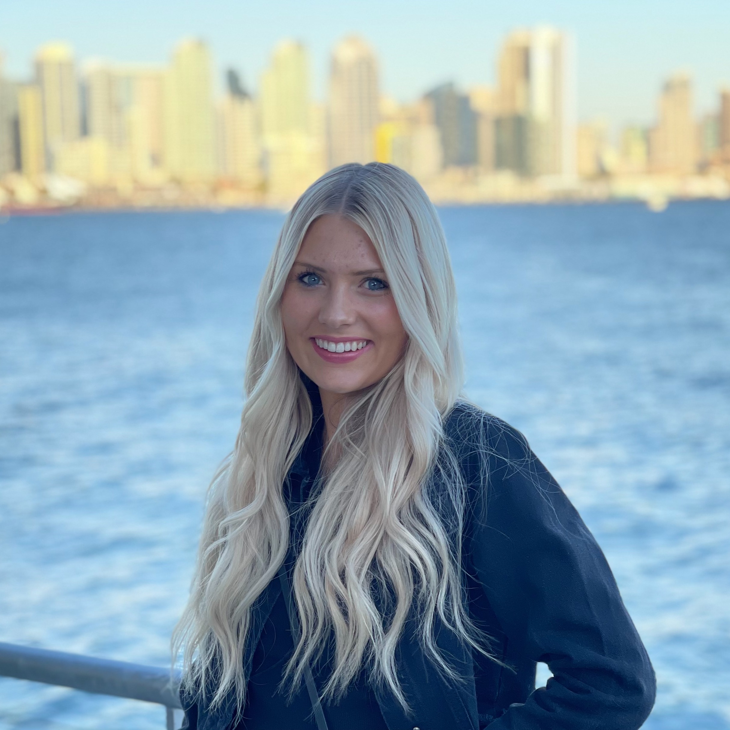 Amanda Grant | Fora Travel