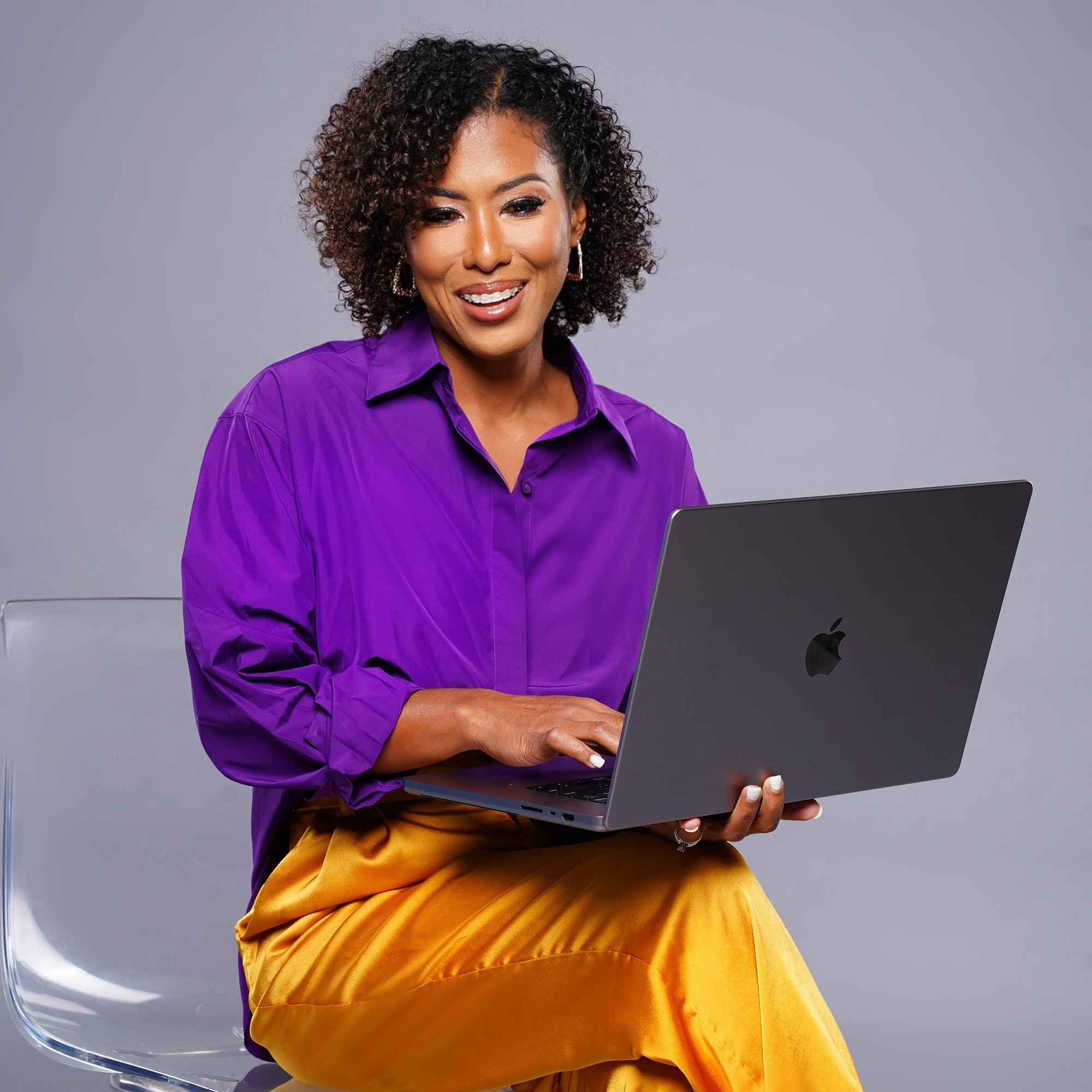 Tonya Gabriel Fora Travel