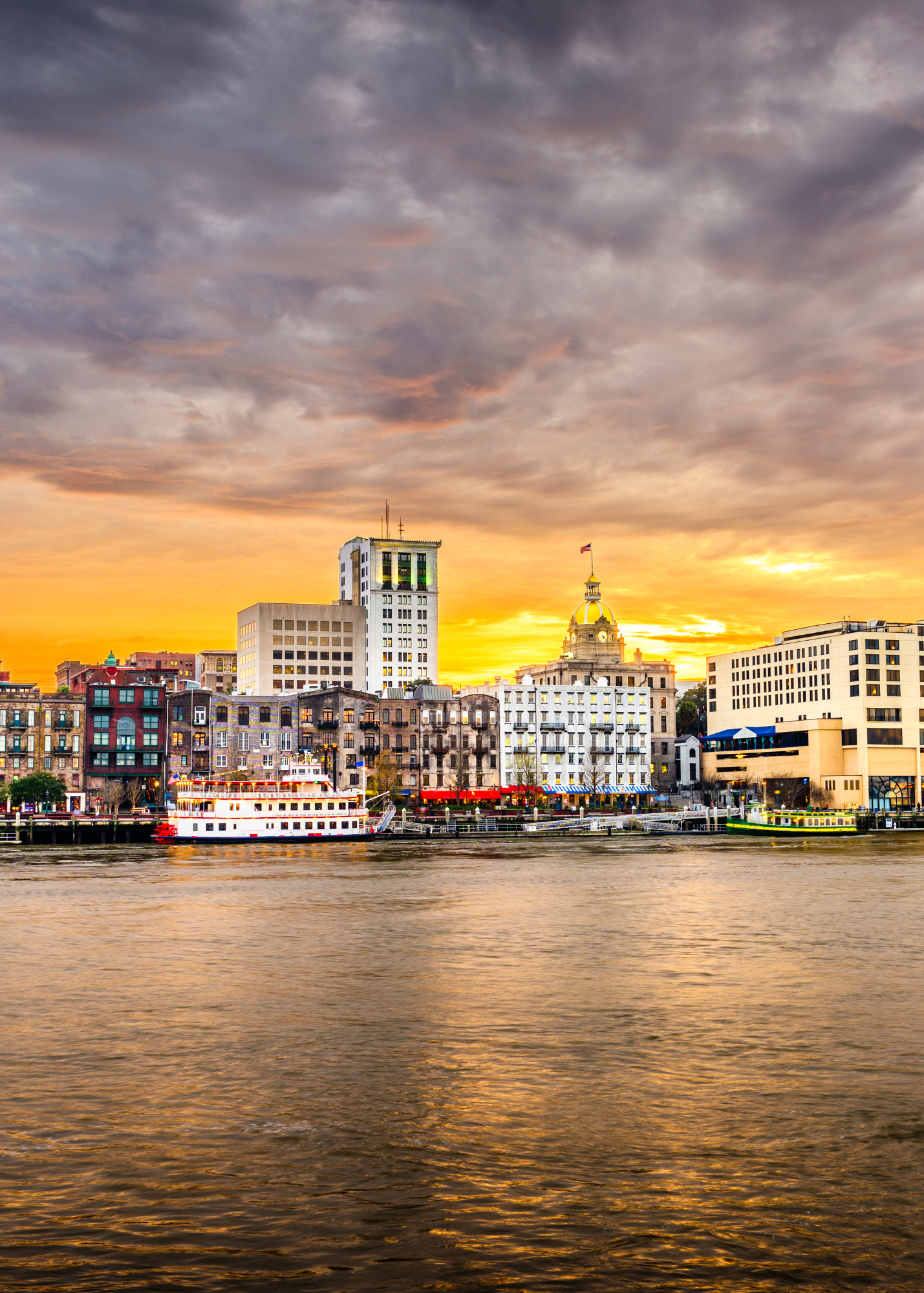 Savannah's Savory Selections: Top 8 Iconic Restaurants You Can't Miss