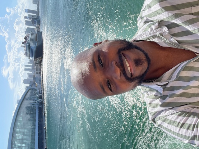 Arttis Thomas | Fora Travel