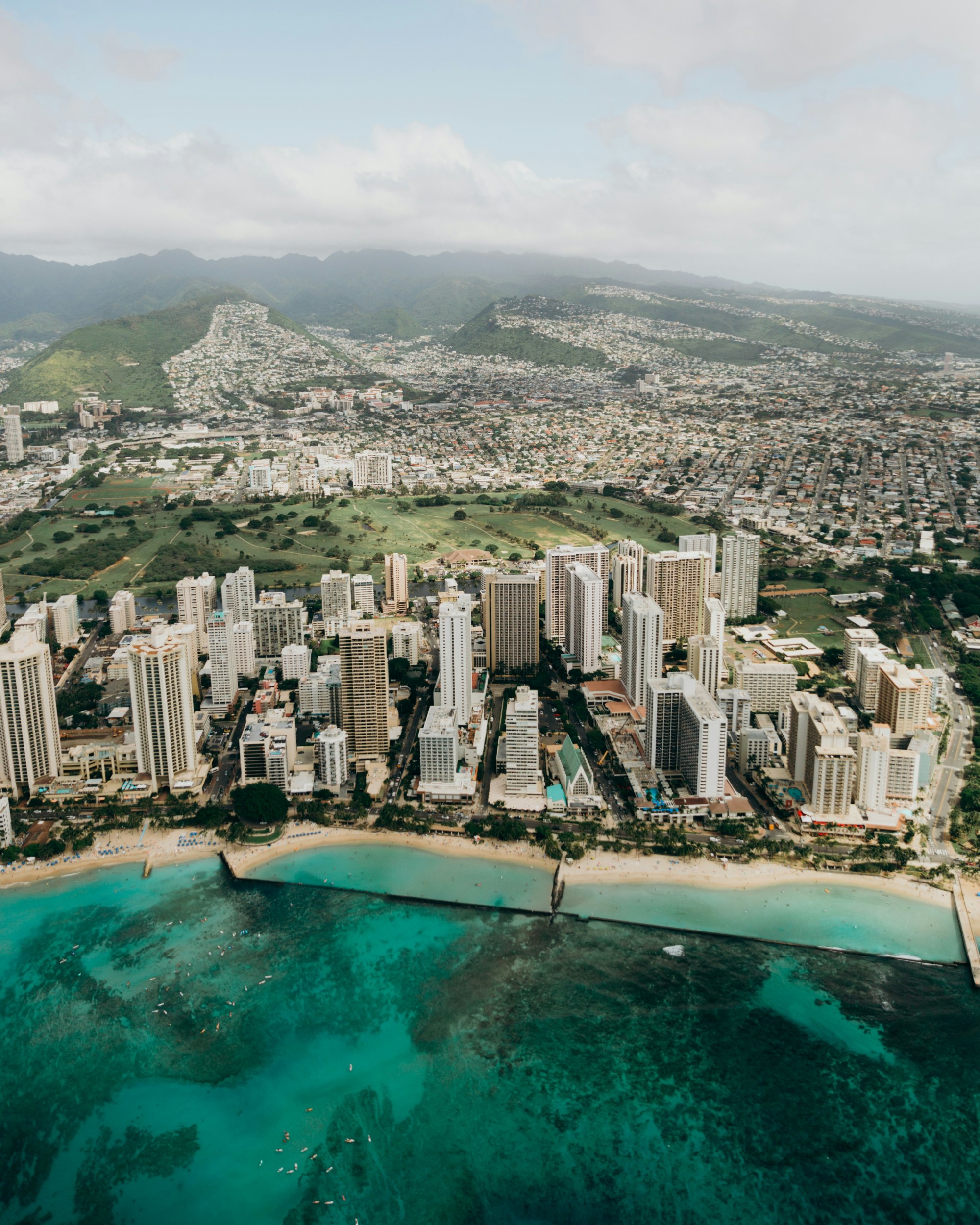 A Breezy Guide to Oahu’s Best Beaches and Activities
