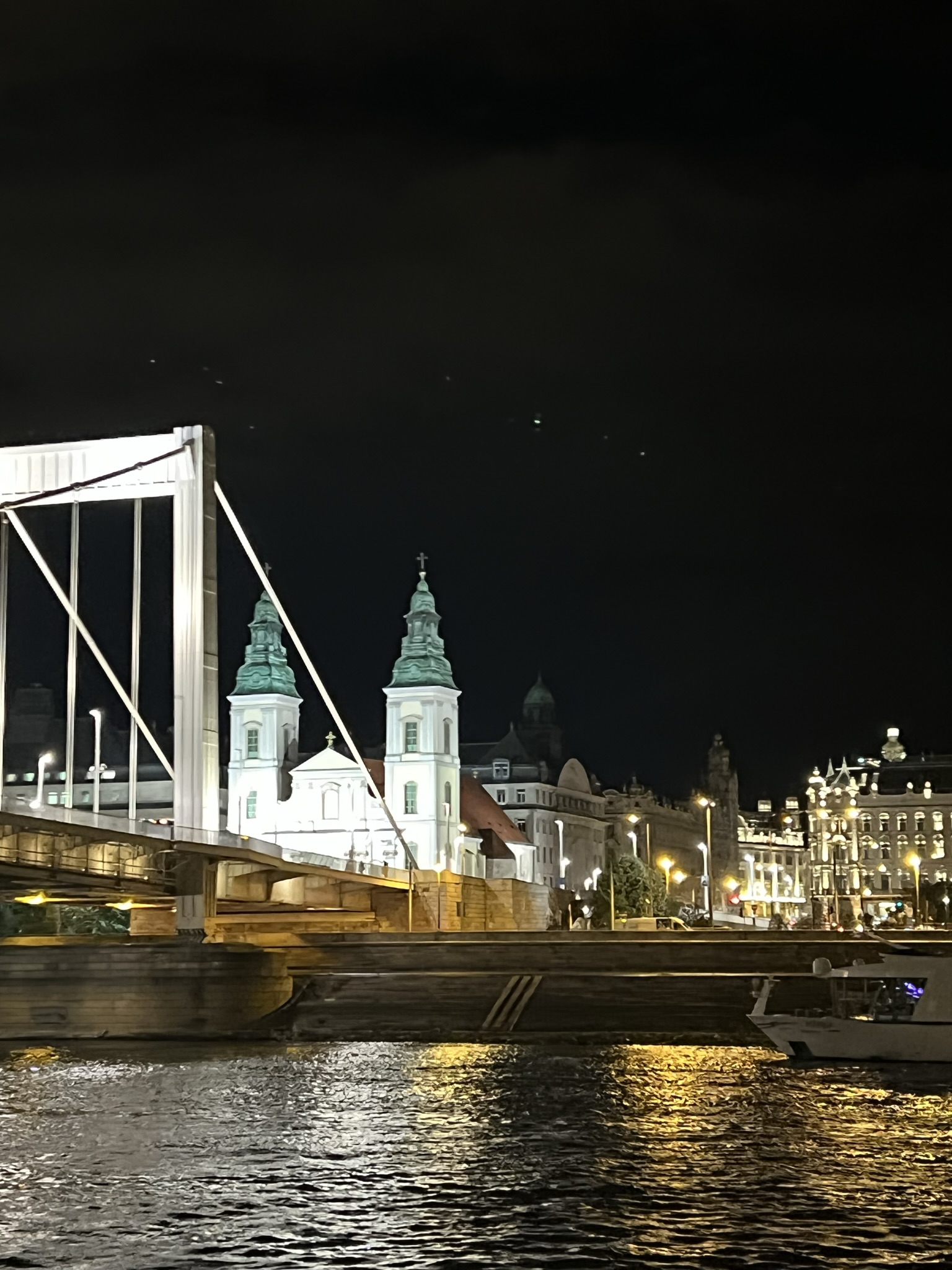 Erin Jester | Fora Travel
