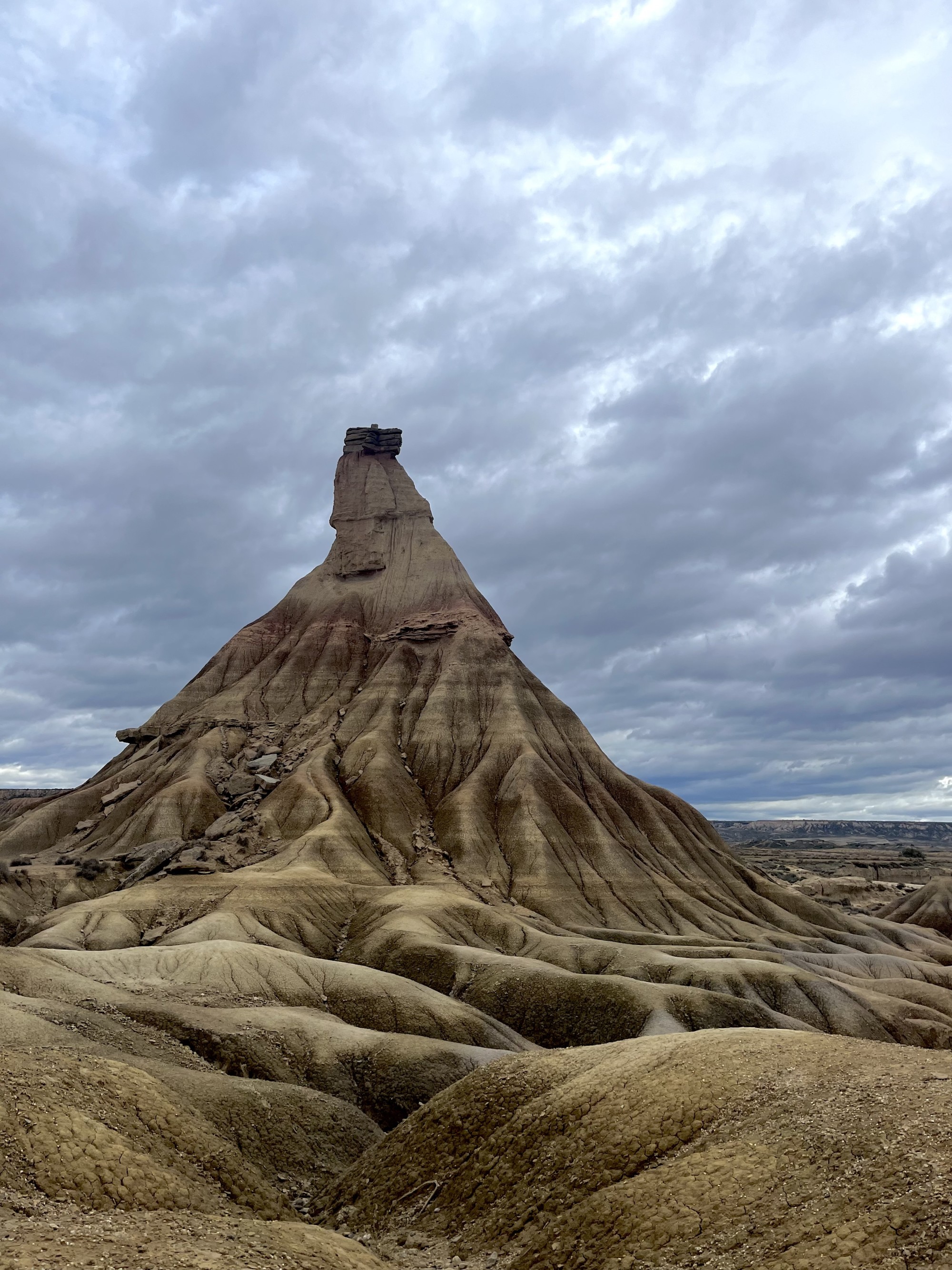 Romantic and adventurous getaway in the Bardenas Reales park in Spain