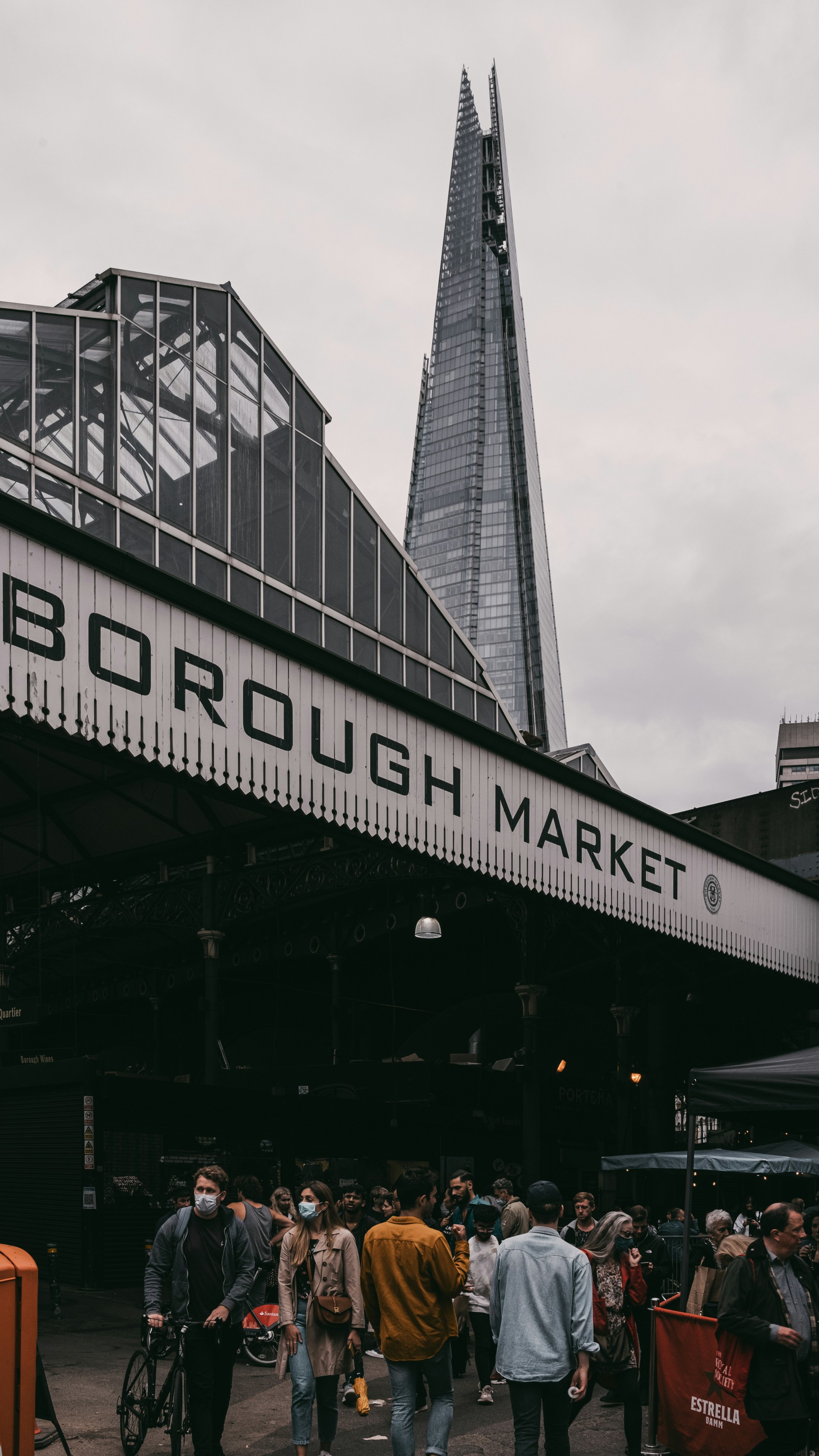 A Guide to London’s Borough Market's Unforgettable Eats