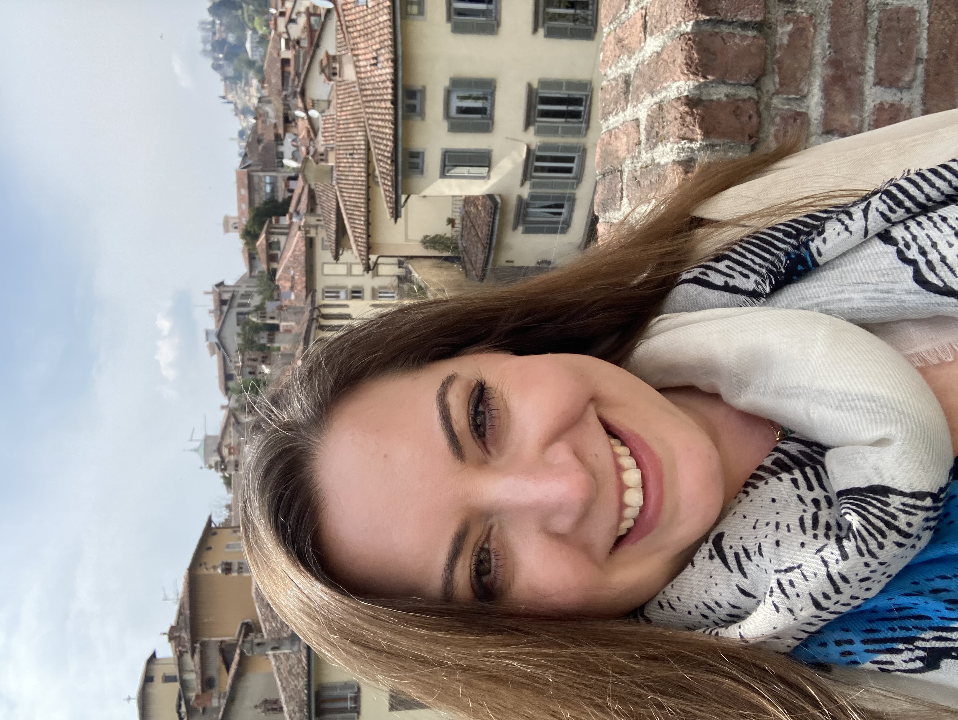 Beth Mirzai | Fora Travel