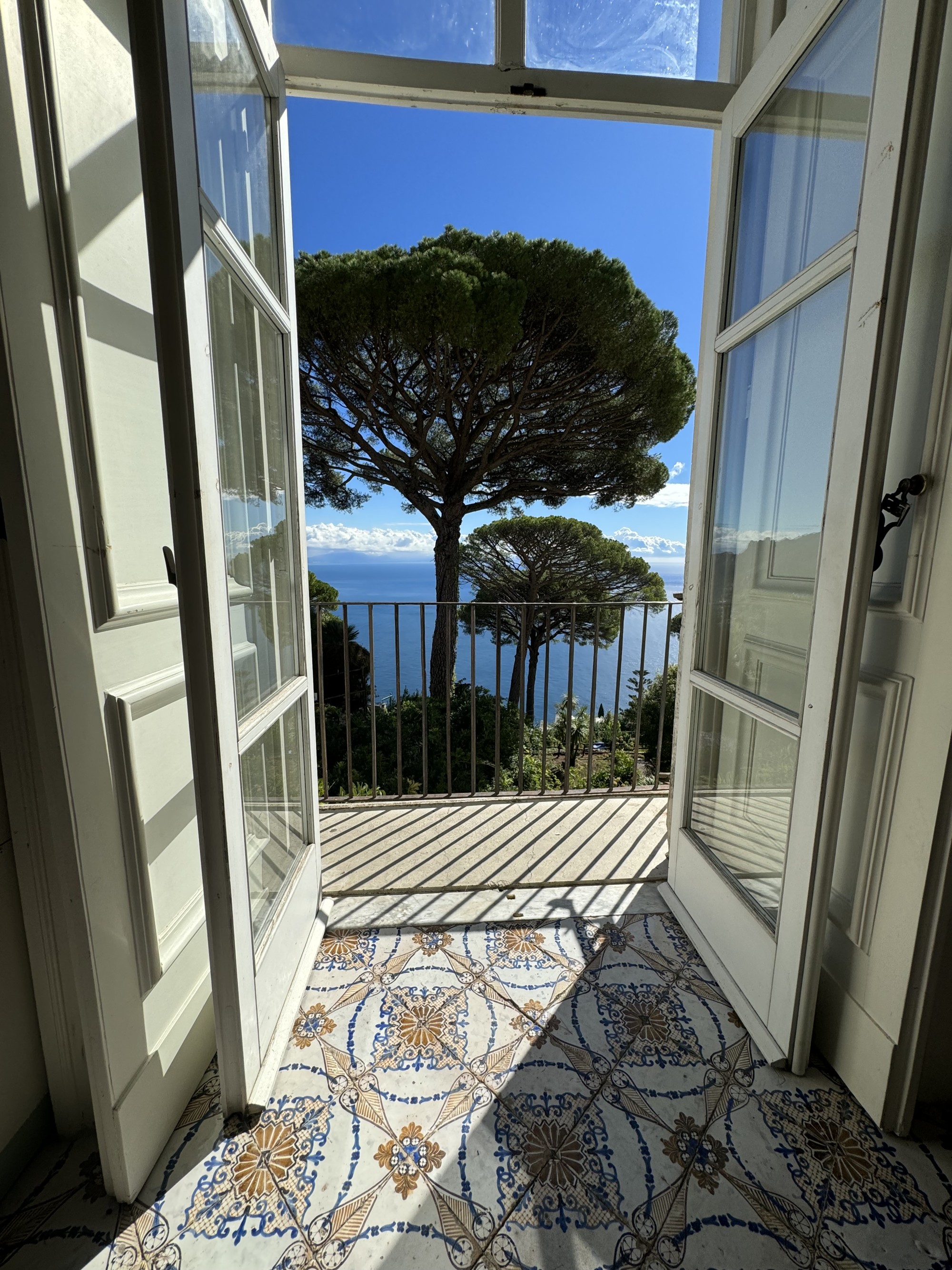 Crown Jewel of the Amalfi Coast: Your Playful Guide to Positano