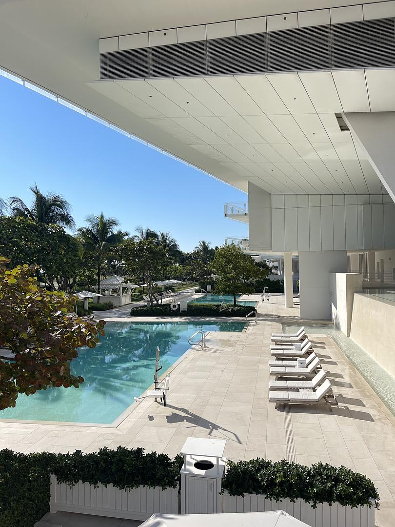 Four Seasons Hotel at The Surf Club - Surfside, Florida