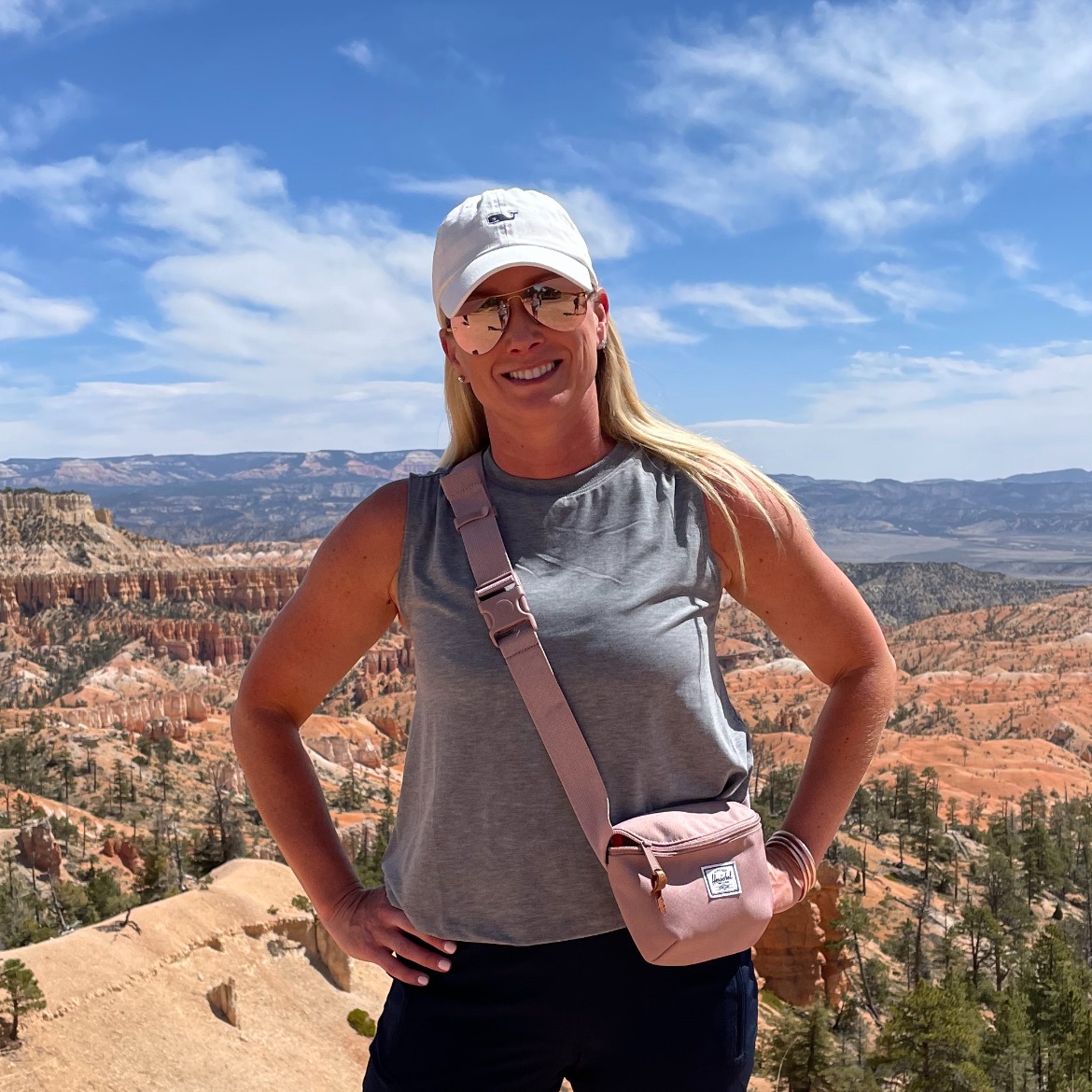 Corey Varela | Fora Travel