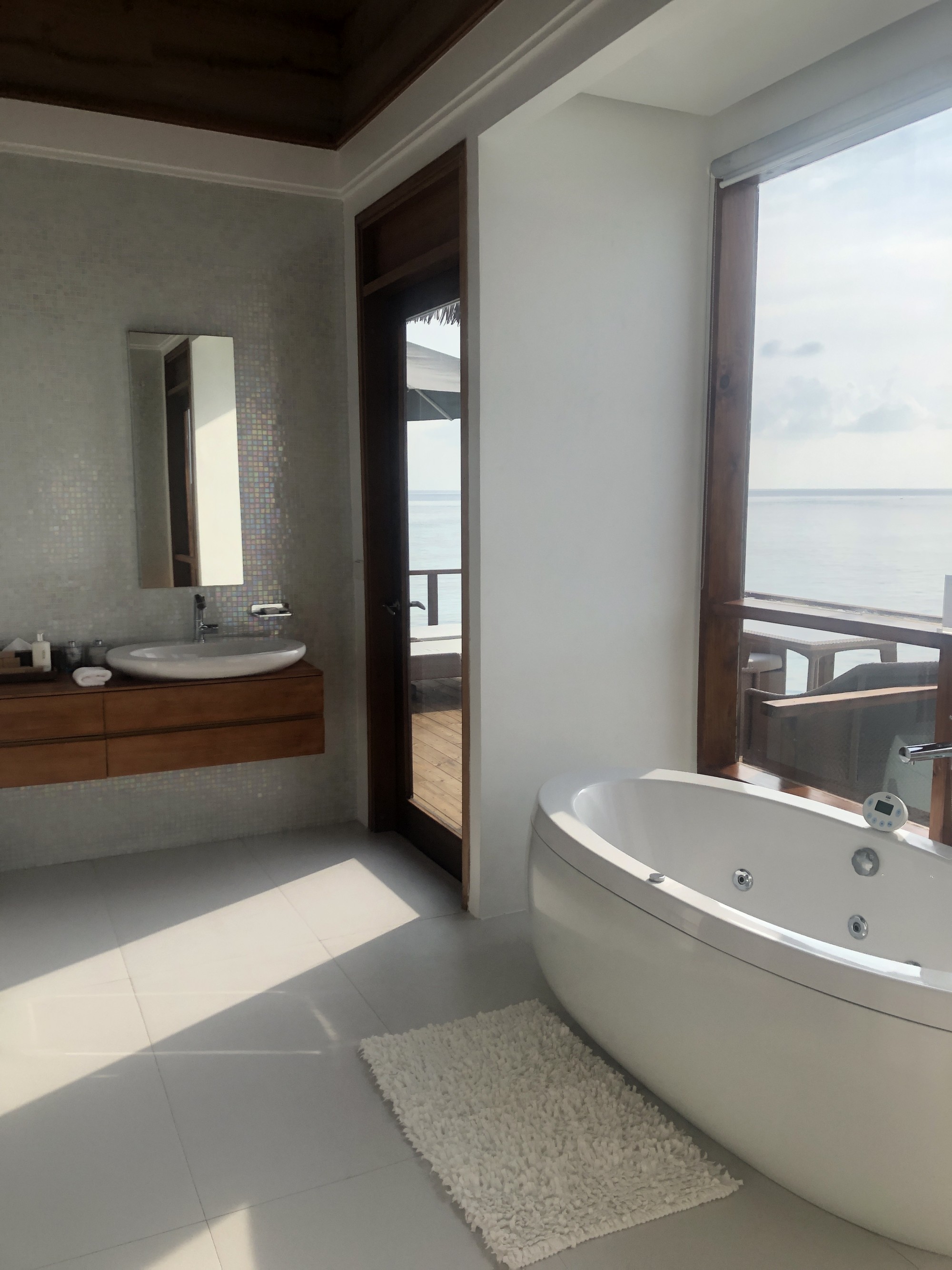 Kandolhu Maldivian Resort: This Little Maldivian Island is Magical