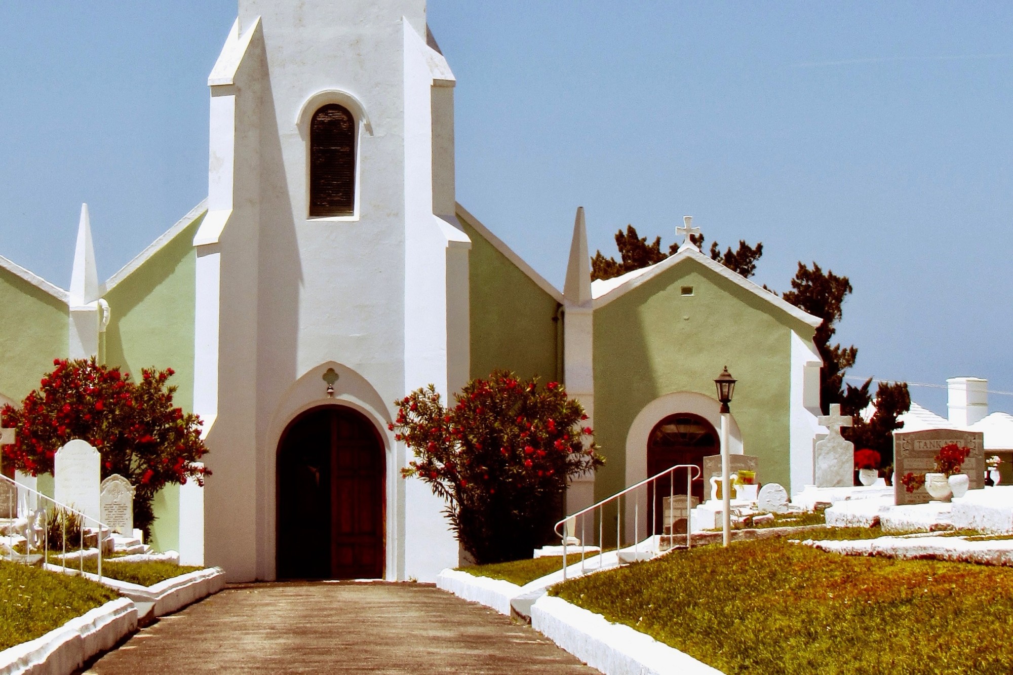 Fora Favorites: Our Bermuda Travel Guide