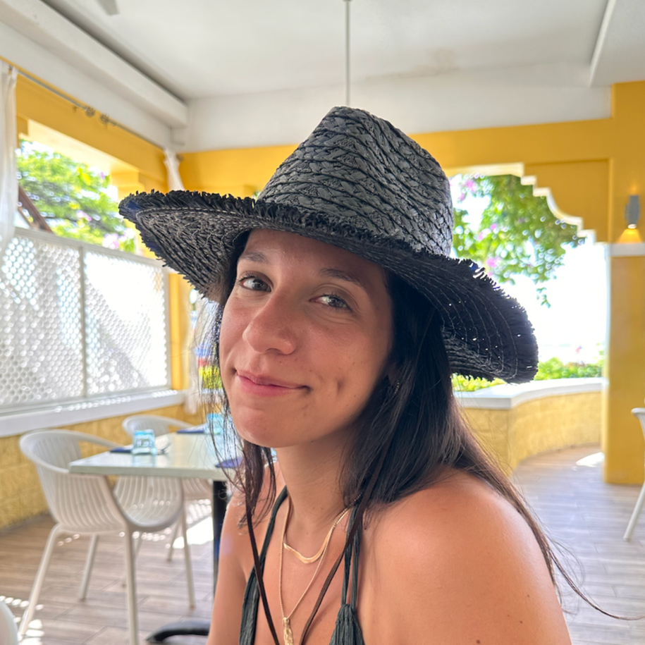 Carly Hannah Parker | Fora Travel