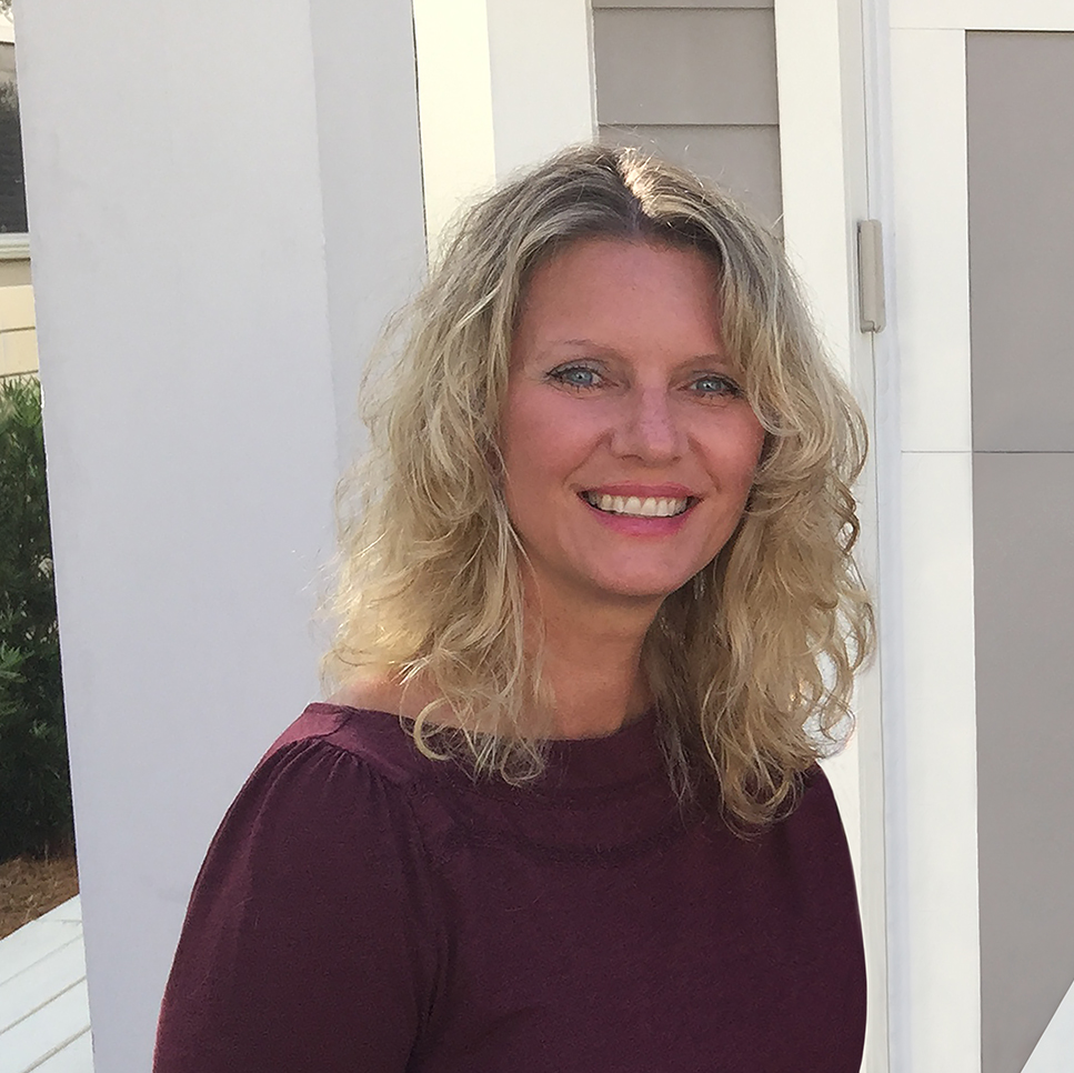 Carla Akins | Fora Travel