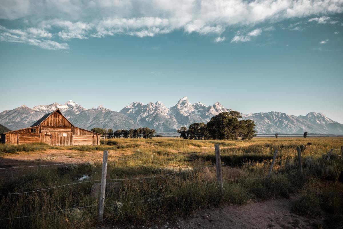 Book a Jackson Hole Vacation | Fora Travel