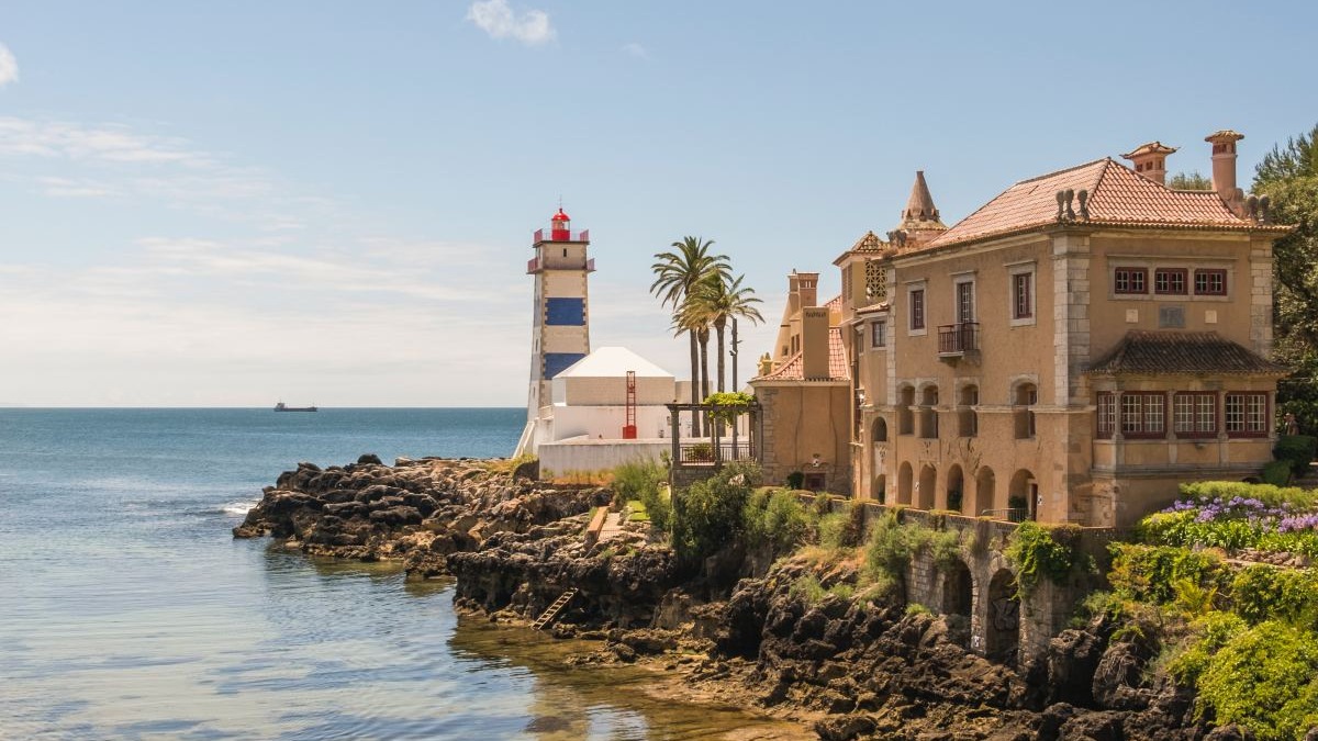 Book a Cascais Vacation | Fora Travel