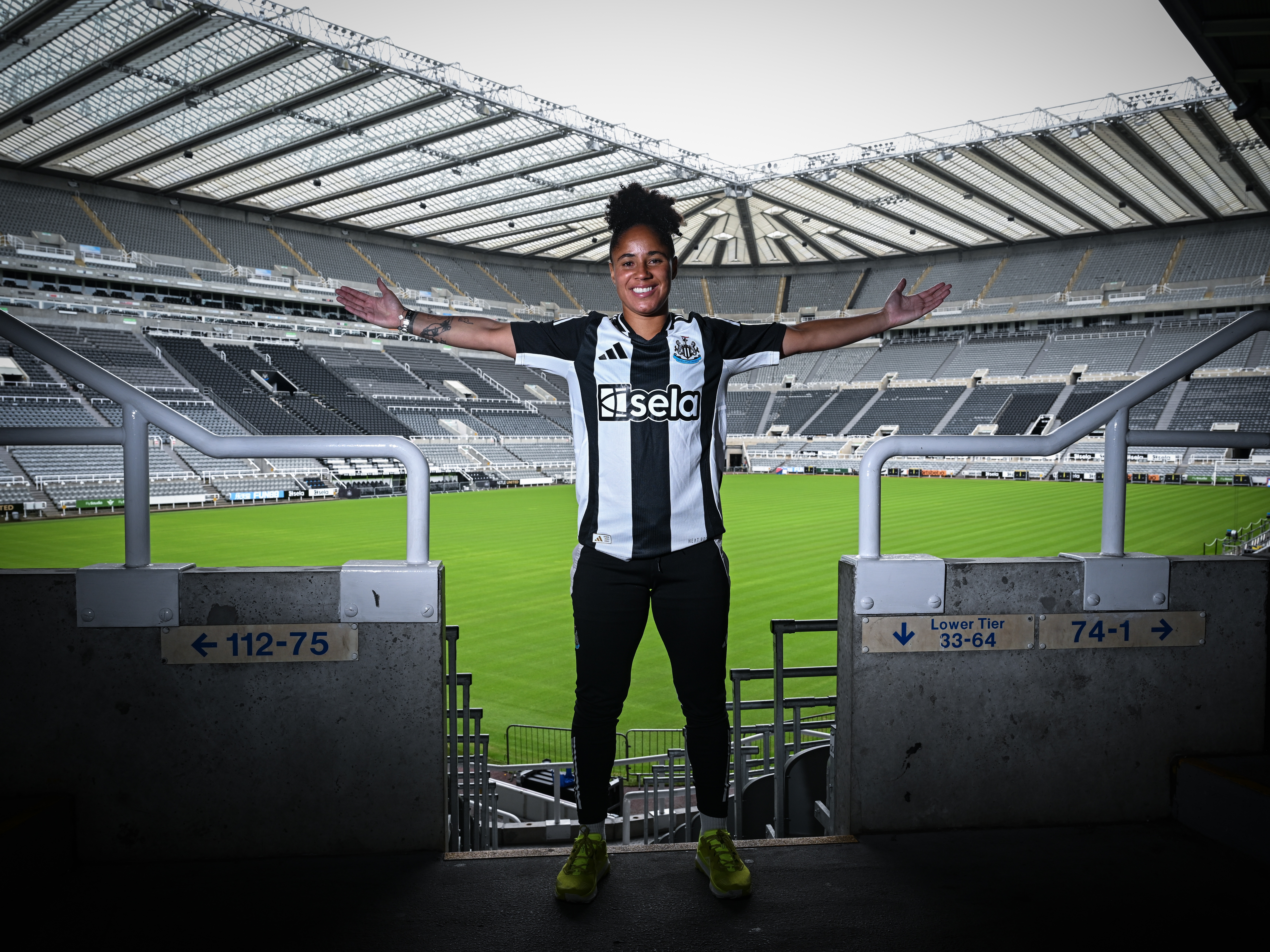 Demi Stokes signs for Newcastle United Women - Newcastle United