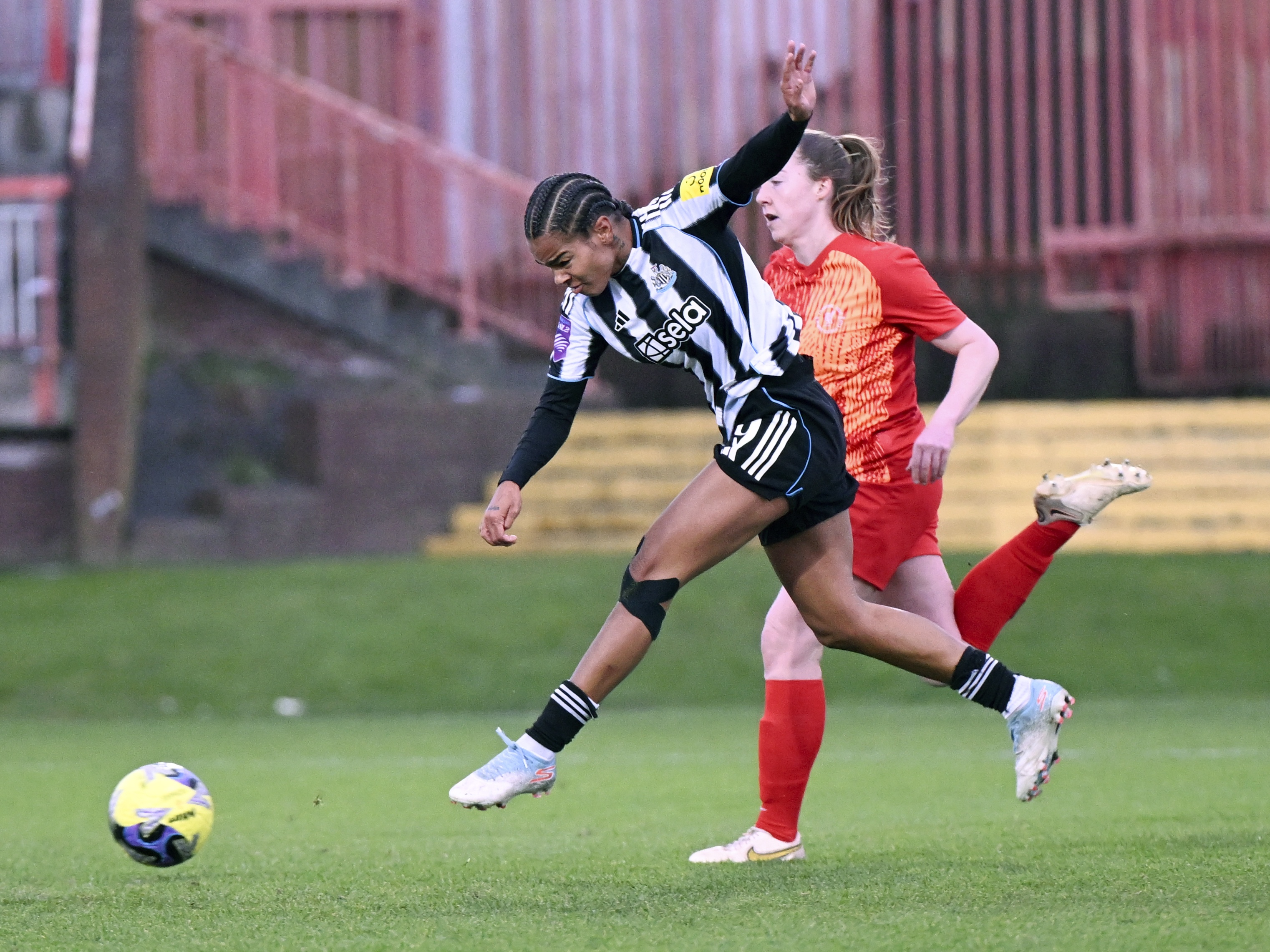 Newcastle United Women sign Woods - Newcastle United