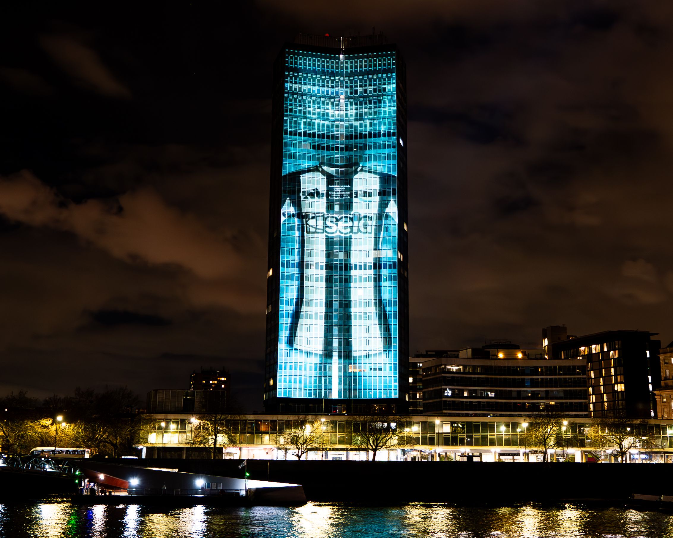 Sela - Newcastle United