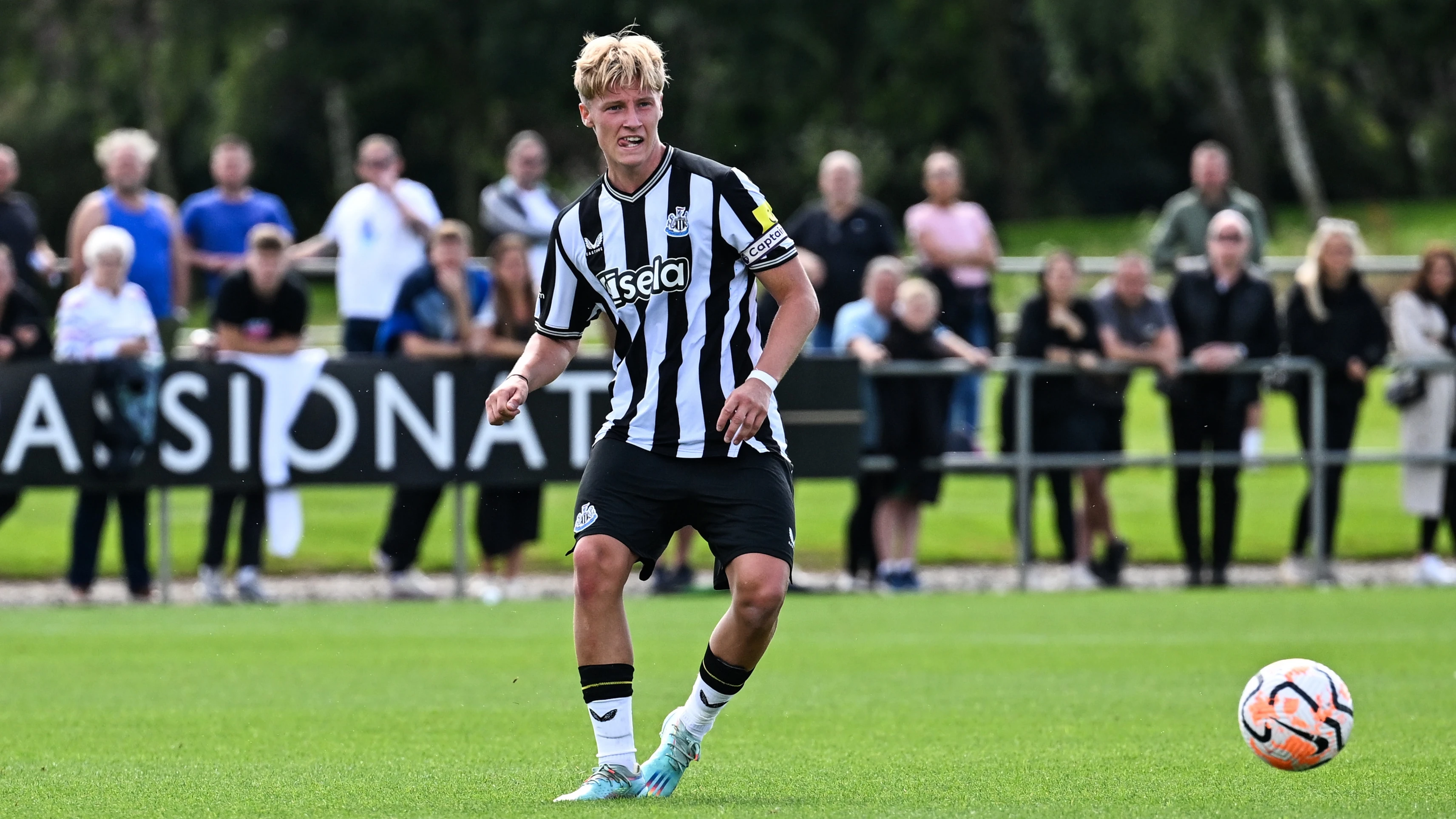 Carlyon targeting valiant EFL Trophy display - Newcastle United